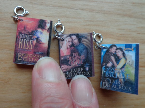 Making Book Charms – Deborah Cooke: Author